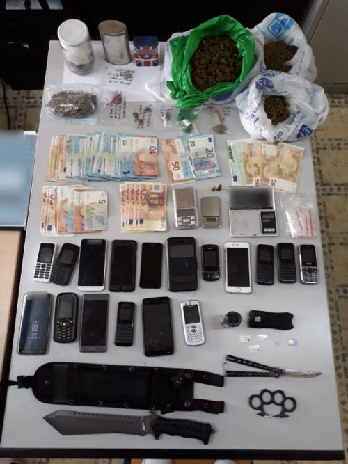 Εξάρθρωση εγκληματικής ομάδας που διακινούσε ναρκωτικά και στο Νότιο ...