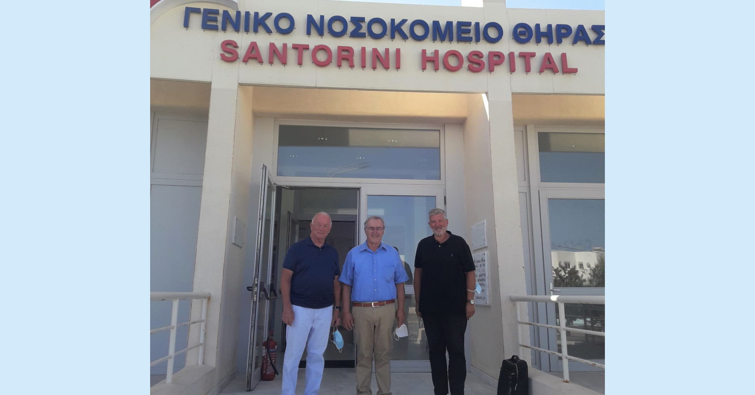 Επίσκεψη του διεθνούς φήμης Δρ. Ανδρέα Τζάκη στο Γ.Ν. Θήρας - Atlantea