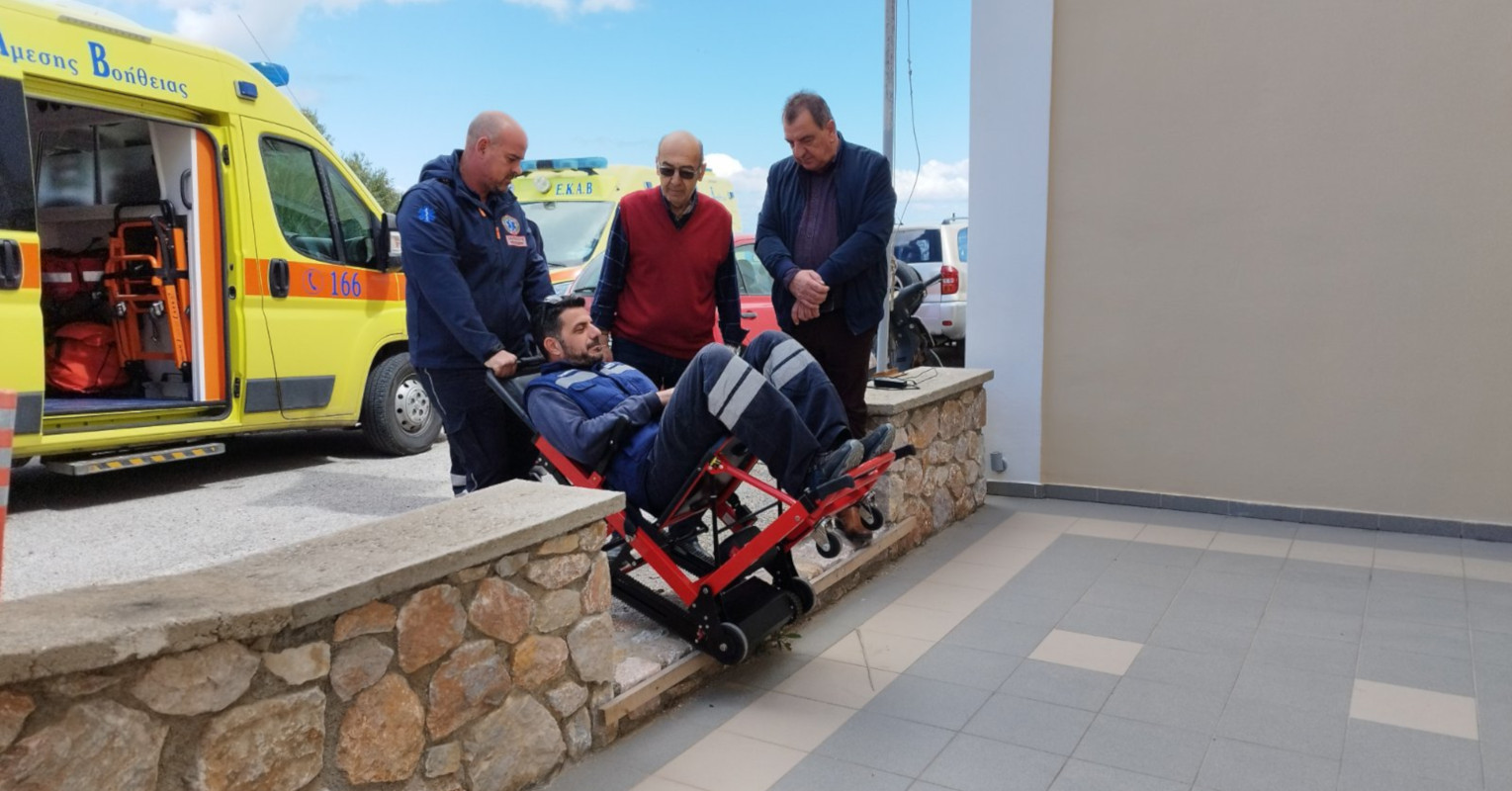 ΓΕΩΘΗΡΑ: Παραχώρηση ηλεκτροκίνητου φορείου για ανάβαση-κατάβαση ...
