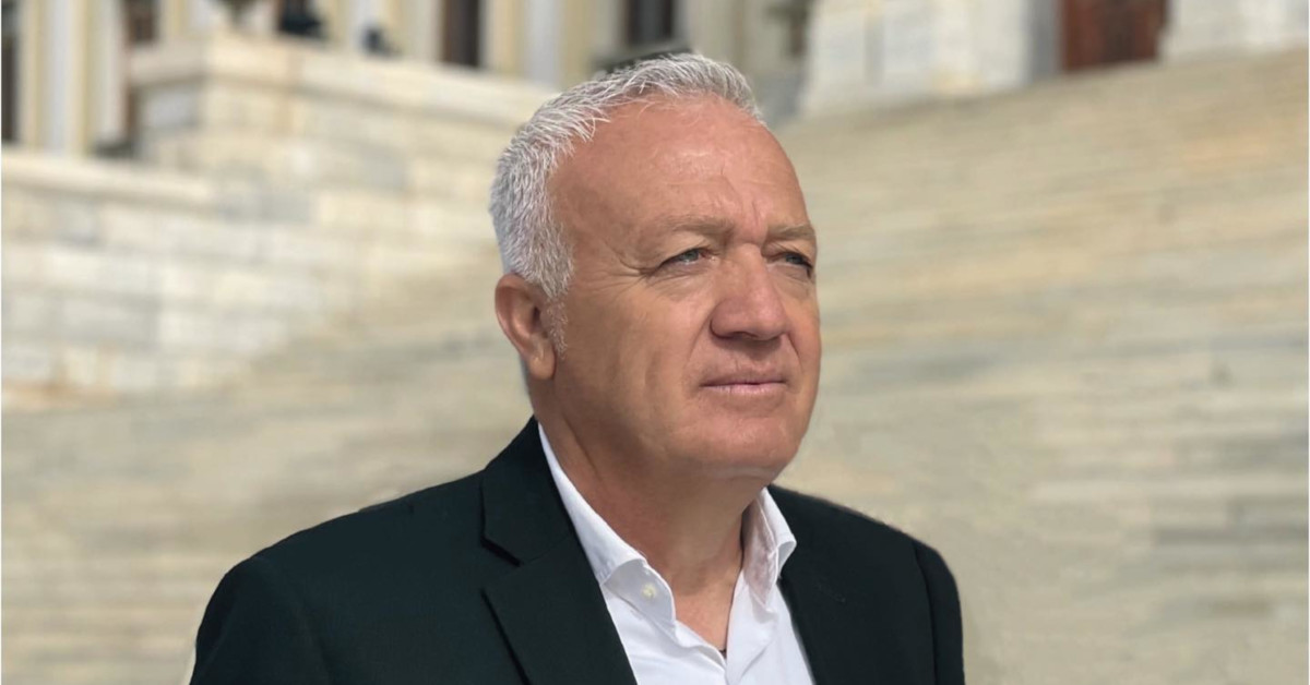 Σαντορίνη: Προεκλογική ομιλία του υποψήφιου βουλευτή Μάρκου Καφούρου ...