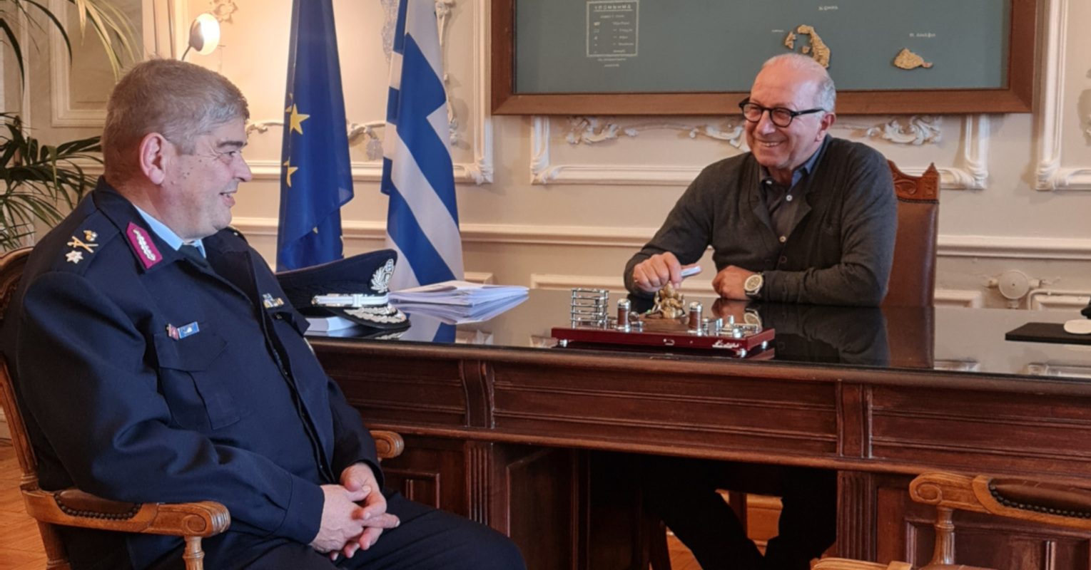 Συνάντηση Γ. Λεονταρίτη με τον νέο Διευθυντή Αστυνομίας Κυκλαδων - Atlantea