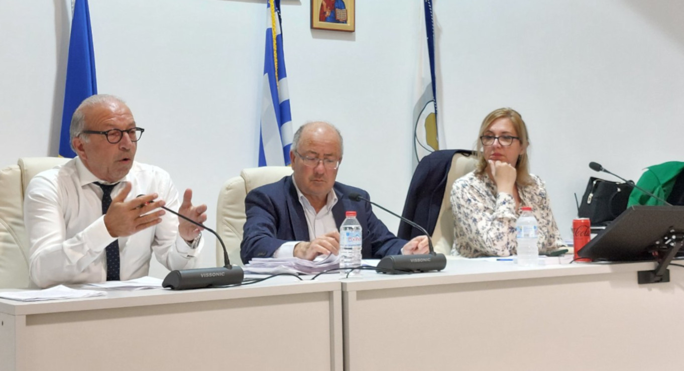 Διήμερη επίσκεψη Γ. Λεονταρίτη στη Σαντορίνη - Atlantea