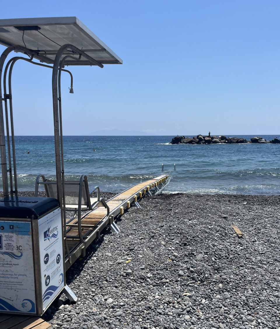 Εγκατάσταση SeaTrac σε παραλίες της Σαντορίνης - Atlantea