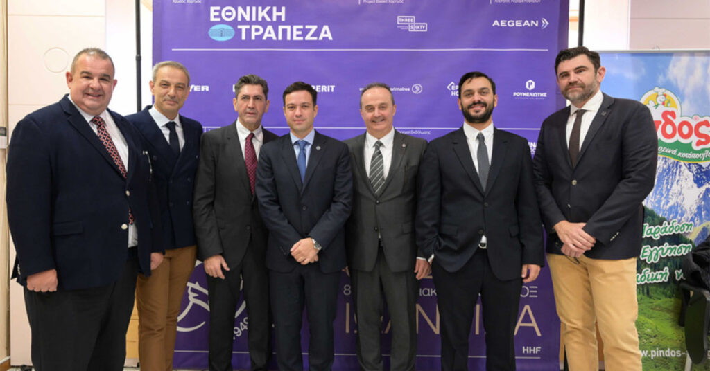 Ο Πρόεδρος της Ένωσης Ξενοδόχων Σαντορίνης στο 8ο Περιφερειακό Συνέδριο ...